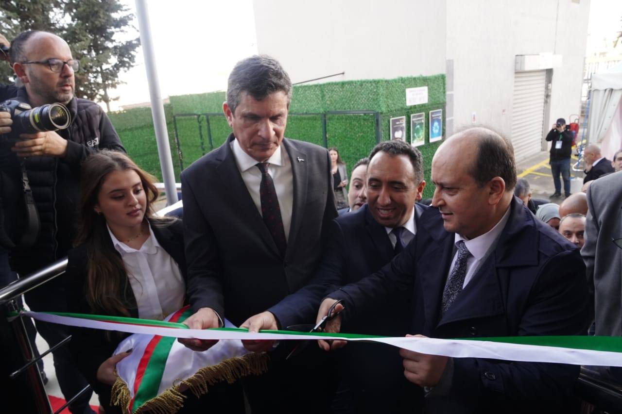 Produits d’oncologie : El Kendi inaugure une nouvelle unité
